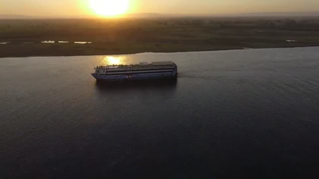 Video über Nilkreuzfahrt auf dem Deluxeschiff (87485) - sonnenklar.TV ...